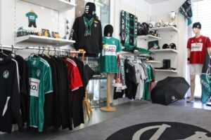 Neuer Fanshop in der Geschäftsstelle der SV Josko Ried - SV Ried